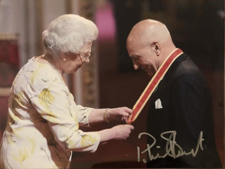 Patrick Stewart Autograph – Shop Comiccon